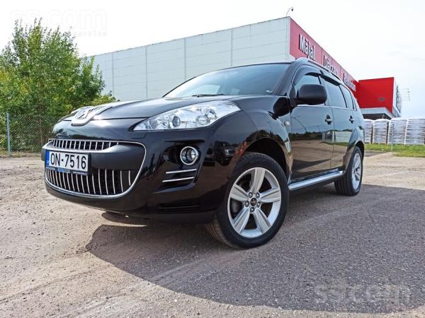 Black Peugeot 4007 2012 in Daugavpils, with an engine capacity of 2.20 L and mileage of 0 thousand km for 5600 €, photo 3 on AUTOMOTO.COM.LV