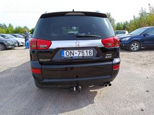 Black Peugeot 4007 2012 in Daugavpils, with an engine capacity of 2.20 L and mileage of 0 thousand km for 5600 €, photo 7 on AUTOMOTO.COM.LV