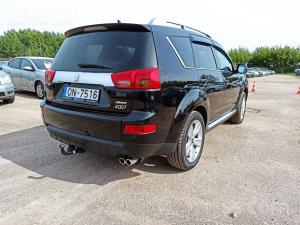 Black Peugeot 4007 2012 in Daugavpils, with an engine capacity of 2.20 L and mileage of 0 thousand km for 5600 €, photo 8 on AUTOMOTO.COM.LV