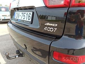 Black Peugeot 4007 2012 in Daugavpils, with an engine capacity of 2.20 L and mileage of 0 thousand km for 5600 €, photo 12 on AUTOMOTO.COM.LV