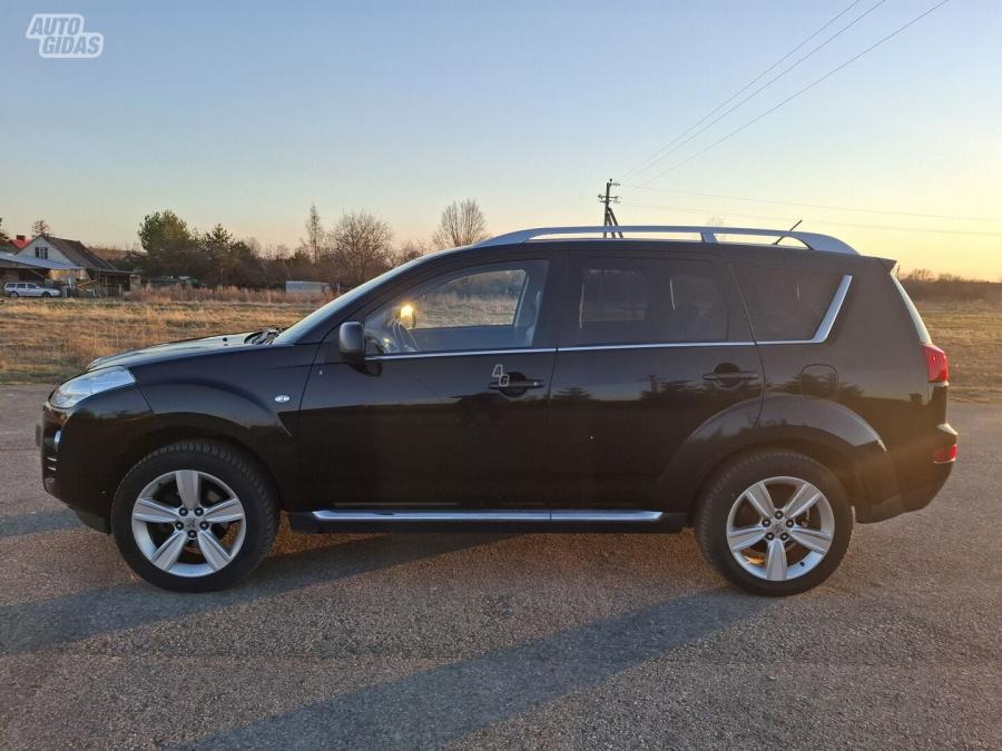 Black Peugeot 4007 2013 in Vilkaviskis, with an engine capacity of 2.20 L and mileage of 268 thousand km for 4700 €, photo 1 on AUTOMOTO.COM.LV