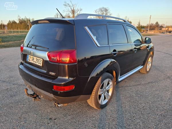 Black Peugeot 4007 2013 in Vilkaviskis, with an engine capacity of 2.20 L and mileage of 268 thousand km for 4700 €, photo 5 on AUTOMOTO.COM.LV