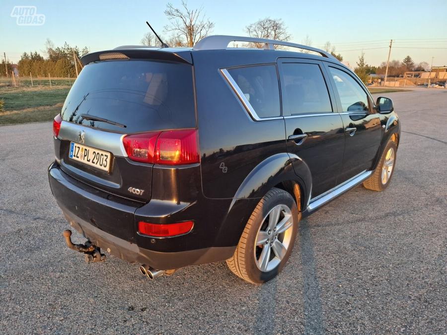 Black Peugeot 4007 2013 in Vilkaviskis, with an engine capacity of 2.20 L and mileage of 268 thousand km for 4700 €, photo 6 on AUTOMOTO.COM.LV
