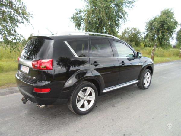 Melns Peugeot 4007 2013 Šauļi, ar dzinēja tilpumu 2.20 L un nobraukumu 260 tūkst. km par 4400 €, foto 7 vietnē AUTOMOTO.COM.LV