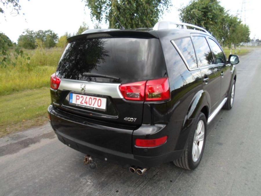 Melns Peugeot 4007 2013 Šauļi, ar dzinēja tilpumu 2.20 L un nobraukumu 260 tūkst. km par 4400 €, foto 10 vietnē AUTOMOTO.COM.LV
