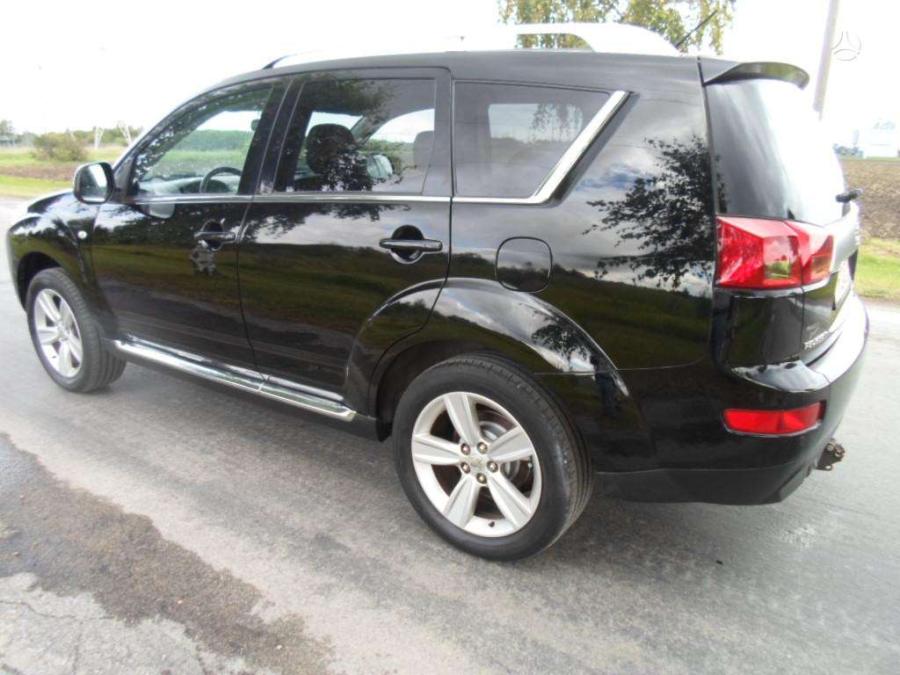 Melns Peugeot 4007 2013 Šauļi, ar dzinēja tilpumu 2.20 L un nobraukumu 260 tūkst. km par 4400 €, foto 13 vietnē AUTOMOTO.COM.LV