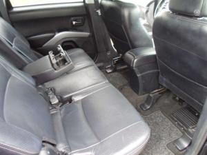 Melns Peugeot 4007 2013 Šauļi, ar dzinēja tilpumu 2.20 L un nobraukumu 260 tūkst. km par 4400 €, foto 27 vietnē AUTOMOTO.COM.LV
