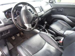 Melns Peugeot 4007 2013 Šauļi, ar dzinēja tilpumu 2.20 L un nobraukumu 260 tūkst. km par 4400 €, foto 32 vietnē AUTOMOTO.COM.LV