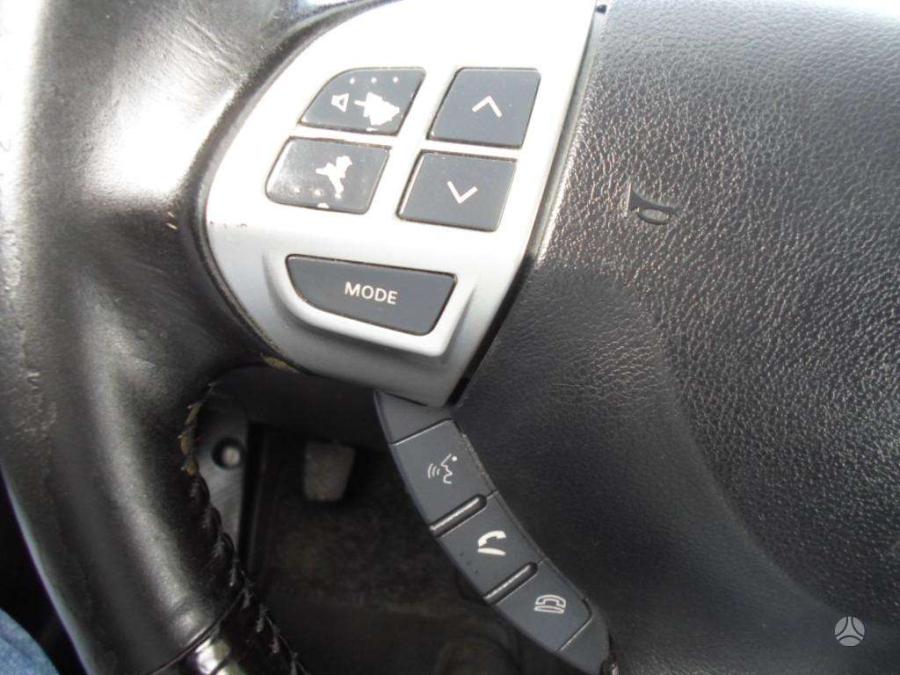 Melns Peugeot 4007 2013 Šauļi, ar dzinēja tilpumu 2.20 L un nobraukumu 260 tūkst. km par 4400 €, foto 39 vietnē AUTOMOTO.COM.LV