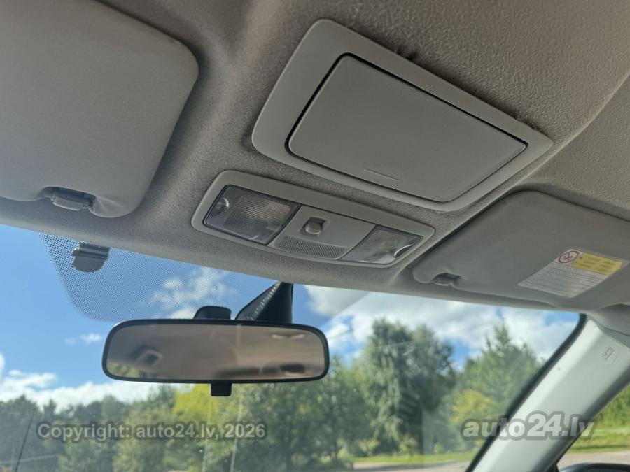 Black Peugeot 4007 2010 in Tallinn, with an engine capacity of 2.20 L and mileage of 342 thousand km for 2700 €, photo 18 on AUTOMOTO.COM.LV