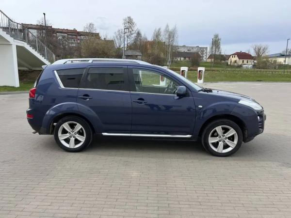 Zils Peugeot 4007 2008 Rēzekne, ar dzinēja tilpumu 2.20 L un nobraukumu 327 tūkst. km par 3800 €, foto 3 vietnē AUTOMOTO.COM.LV