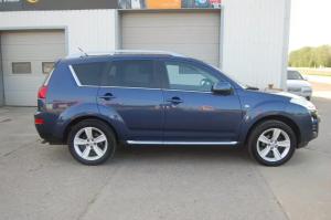 Zils Peugeot 4007 2009 Jēkabpils, ar dzinēja tilpumu 2.20 L un nobraukumu 241 tūkst. km par 6500 €, foto 7 vietnē AUTOMOTO.COM.LV
