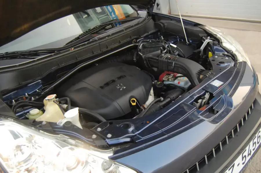 Zils Peugeot 4007 2009 Jēkabpils, ar dzinēja tilpumu 2.20 L un nobraukumu 241 tūkst. km par 6500 €, foto 14 vietnē AUTOMOTO.COM.LV