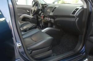 Zils Peugeot 4007 2009 Jēkabpils, ar dzinēja tilpumu 2.20 L un nobraukumu 241 tūkst. km par 6500 €, foto 15 vietnē AUTOMOTO.COM.LV