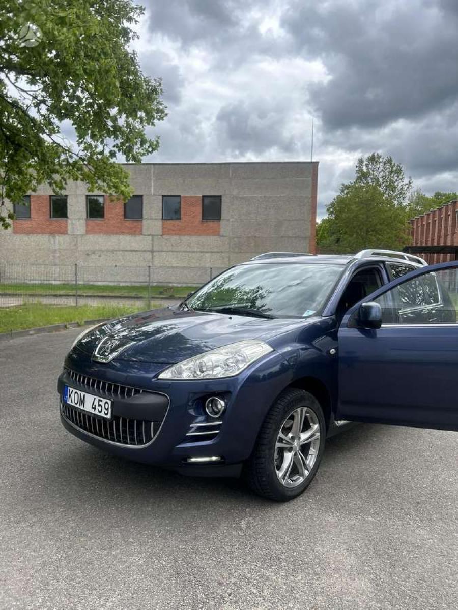 Blue Peugeot 4007 2009 in Alytus, with an engine capacity of 2.18 L and mileage of 378 thousand km for 3500 €, photo 4 on AUTOMOTO.COM.LV