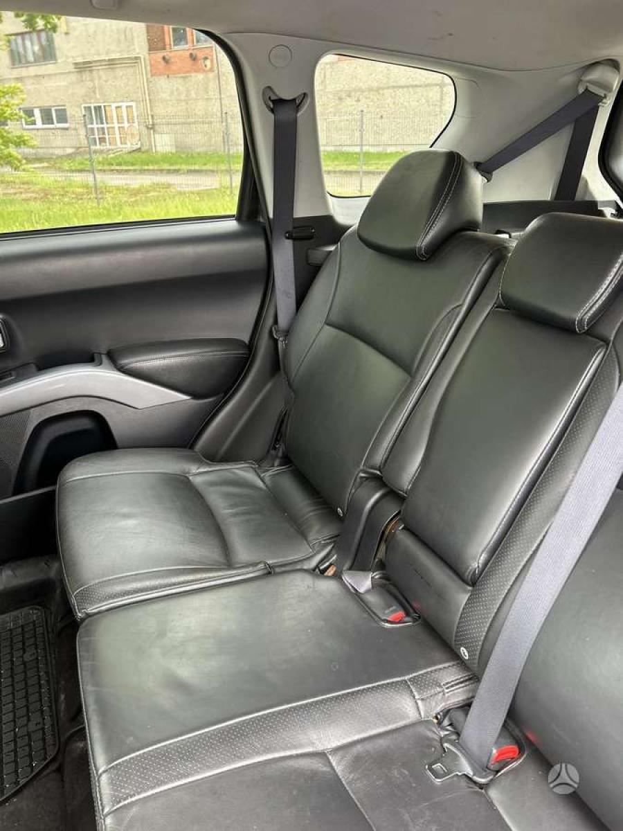 Blue Peugeot 4007 2009 in Alytus, with an engine capacity of 2.18 L and mileage of 378 thousand km for 3500 €, photo 13 on AUTOMOTO.COM.LV