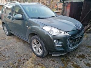 Brown Peugeot 4007 2009 in Moletai, with an engine capacity of 2.20 L and mileage of 292 thousand km for 2600 €, photo 4 on AUTOMOTO.COM.LV