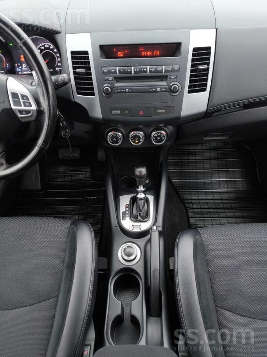 Brūns Peugeot 4007 2013 Rīga, ar dzinēja tilpumu 2.20 L un nobraukumu 239 tūkst. km par 4900 €, foto 19 vietnē AUTOMOTO.COM.LV
