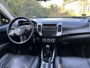 Peugeot 4007 2007 Rēzekne, ar dzinēja tilpumu 2.20 L un nobraukumu 325 tūkst. km par 3550 €, foto 7 vietnē AUTOMOTO.COM.LV