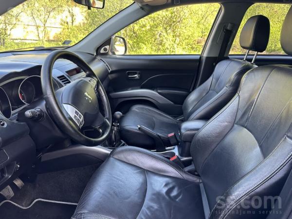 Peugeot 4007 2007 Rēzekne, ar dzinēja tilpumu 2.20 L un nobraukumu 325 tūkst. km par 3550 €, foto 8 vietnē AUTOMOTO.COM.LV