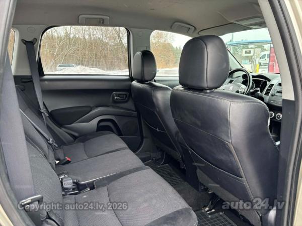 Peugeot 4007 2007 in Narva, with an engine capacity of 2.20 L and mileage of 280 thousand km for 3300 €, photo 6 on AUTOMOTO.COM.LV