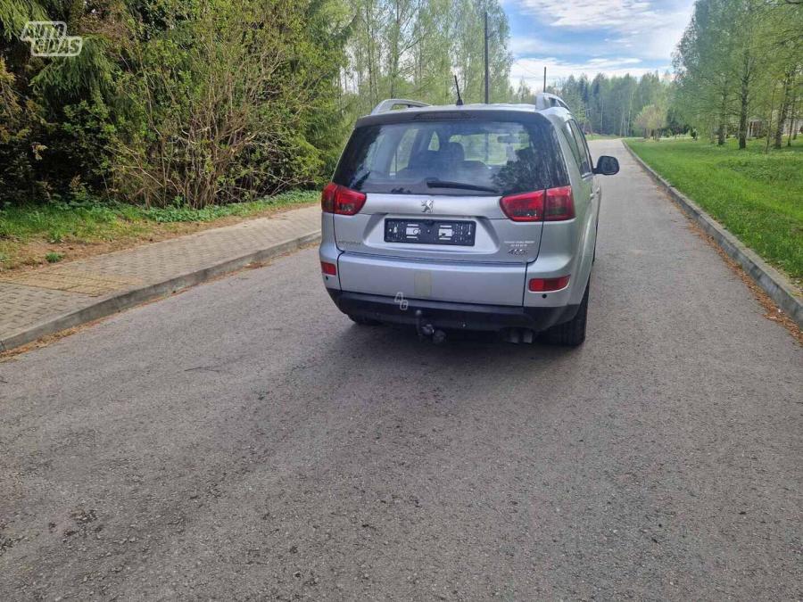 Peugeot 4007 2008 in Kelme, with an engine capacity of 2.20 L and mileage of 220 thousand km for 3650 €, photo 4 on AUTOMOTO.COM.LV