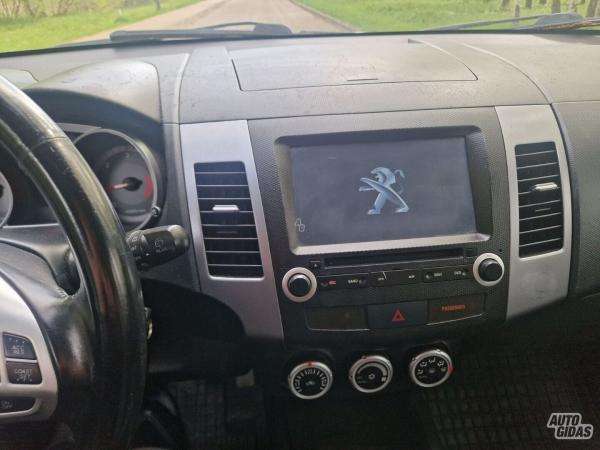 Peugeot 4007 2008 in Kelme, with an engine capacity of 2.20 L and mileage of 220 thousand km for 3650 €, photo 5 on AUTOMOTO.COM.LV