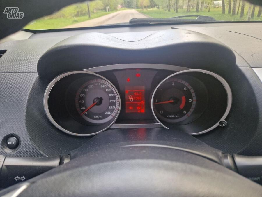 Peugeot 4007 2008 in Kelme, with an engine capacity of 2.20 L and mileage of 220 thousand km for 3650 €, photo 10 on AUTOMOTO.COM.LV