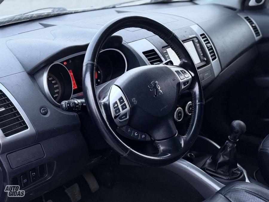 Peugeot 4007 2008 Kretinga, ar dzinēja tilpumu 2.20 L un nobraukumu 292 tūkst. km par 3999 €, foto 10 vietnē AUTOMOTO.COM.LV