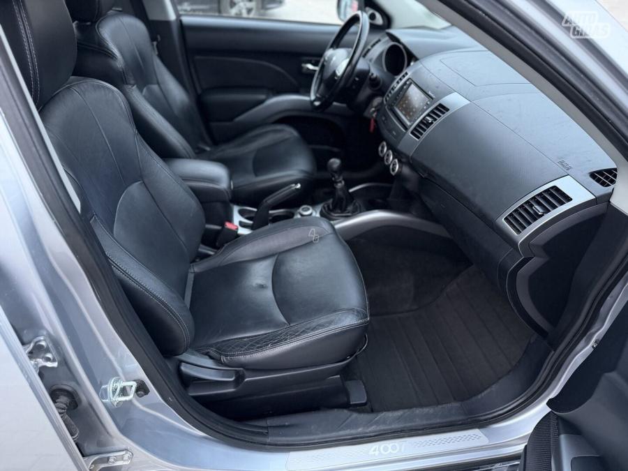 Peugeot 4007 2008 Kretinga, ar dzinēja tilpumu 2.20 L un nobraukumu 292 tūkst. km par 3999 €, foto 15 vietnē AUTOMOTO.COM.LV