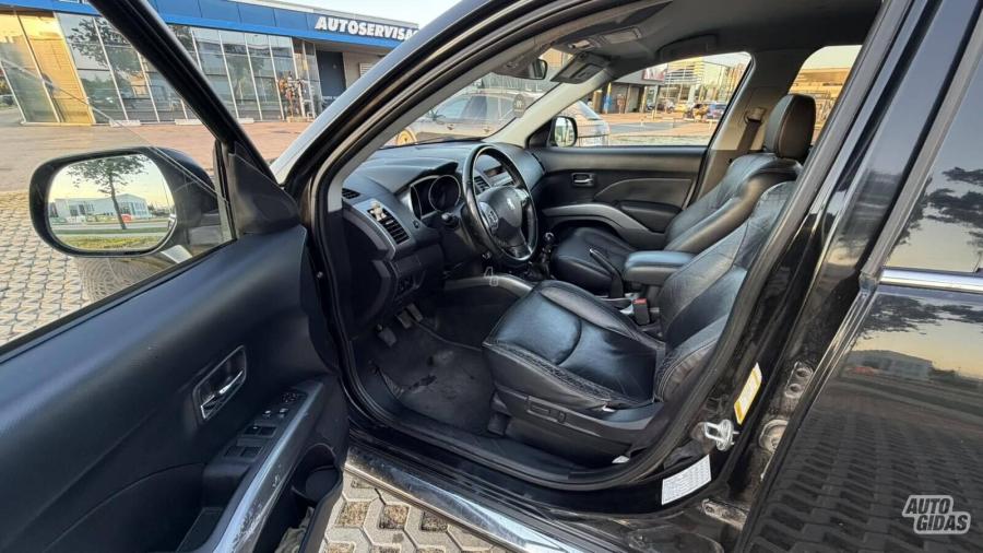 Peugeot 4007 2009 Šauļi, ar dzinēja tilpumu 2.20 L un nobraukumu 299 tūkst. km par 2950 €, foto 7 vietnē AUTOMOTO.COM.LV