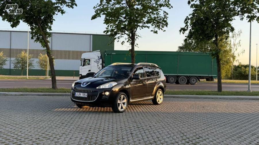 Peugeot 4007 2009 in Siauliai, with an engine capacity of 2.20 L and mileage of 299 thousand km for 2850 €, photo 3 on AUTOMOTO.COM.LV