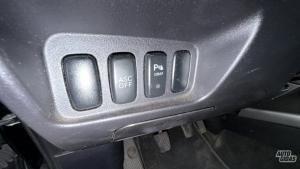 Peugeot 4007 2009 in Siauliai, with an engine capacity of 2.20 L and mileage of 299 thousand km for 2850 €, photo 13 on AUTOMOTO.COM.LV