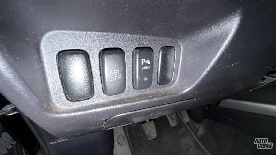Peugeot 4007 2009 in Siauliai, with an engine capacity of 2.20 L and mileage of 299 thousand km for 2850 €, photo 13 on AUTOMOTO.COM.LV