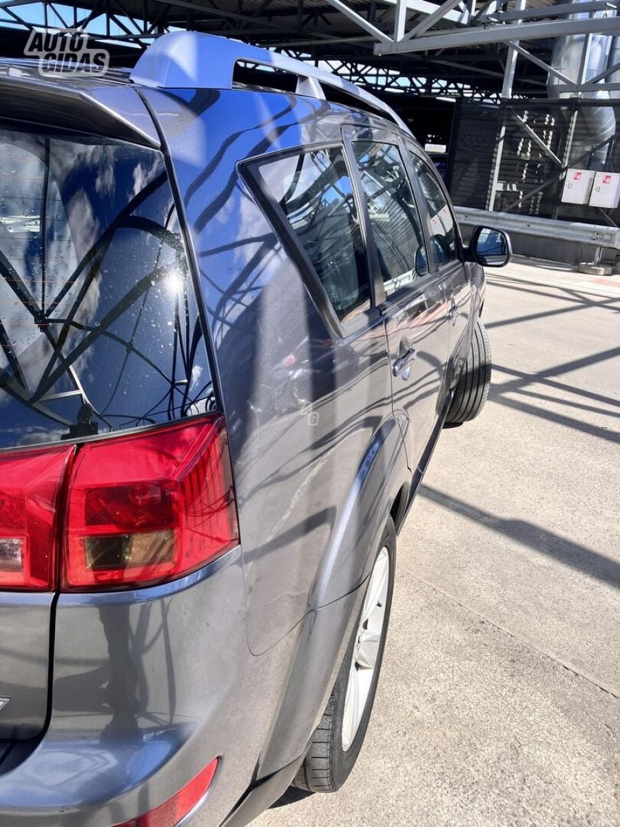 Peugeot 4007 2009 Šauļi, ar dzinēja tilpumu 2.20 L un nobraukumu 187 tūkst. km par 3999 €, foto 12 vietnē AUTOMOTO.COM.LV