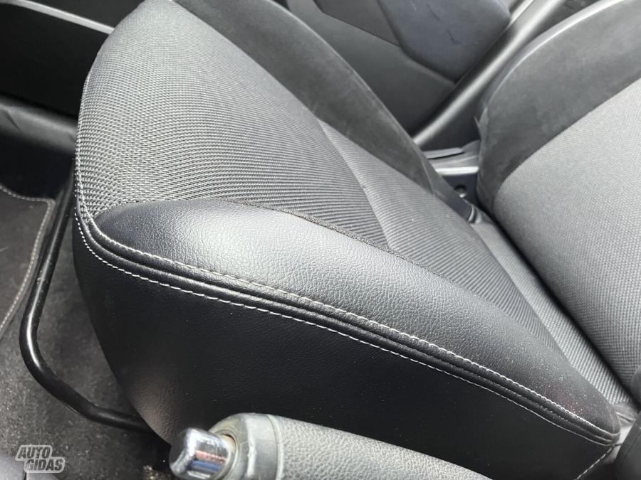 Peugeot 4007 2009 Šauļi, ar dzinēja tilpumu 2.20 L un nobraukumu 187 tūkst. km par 3999 €, foto 16 vietnē AUTOMOTO.COM.LV