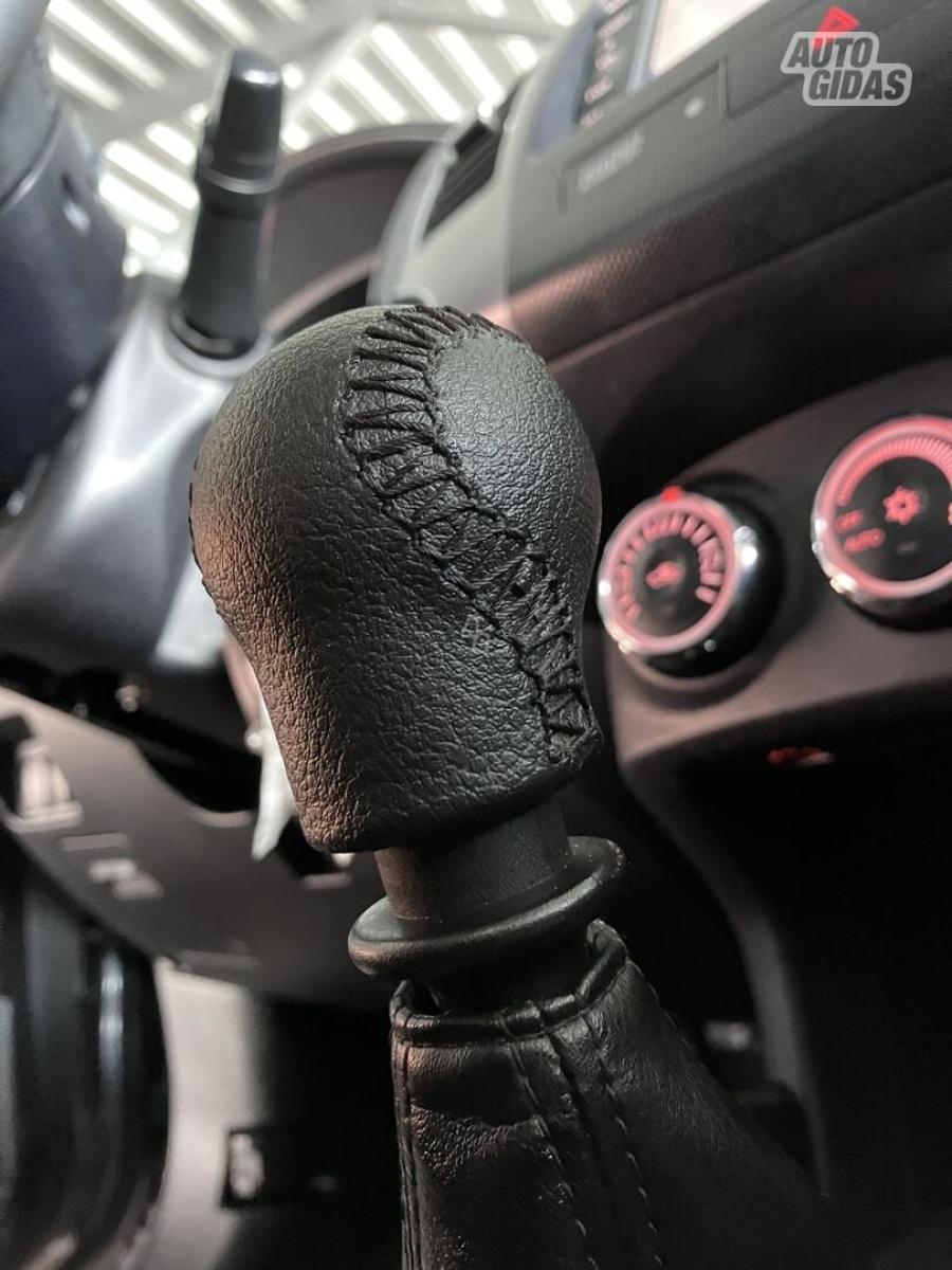 Peugeot 4007 2009 Šauļi, ar dzinēja tilpumu 2.20 L un nobraukumu 187 tūkst. km par 3999 €, foto 29 vietnē AUTOMOTO.COM.LV