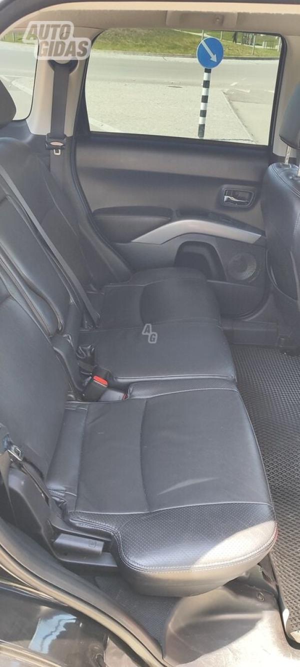 Peugeot 4007 2010 Šauļi, ar dzinēja tilpumu 2.20 L un nobraukumu 186 tūkst. km par 4500 €, foto 4 vietnē AUTOMOTO.COM.LV