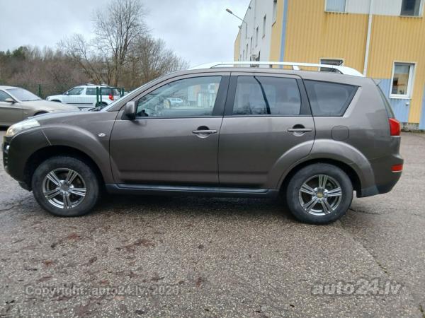 Peugeot 4007 2011 Tallina, ar dzinēja tilpumu 2.20 L un nobraukumu 201 tūkst. km par 5500 €, foto 6 vietnē AUTOMOTO.COM.LV