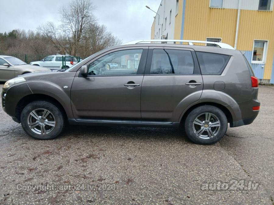 Peugeot 4007 2011 Tallina, ar dzinēja tilpumu 2.20 L un nobraukumu 201 tūkst. km par 5500 €, foto 6 vietnē AUTOMOTO.COM.LV