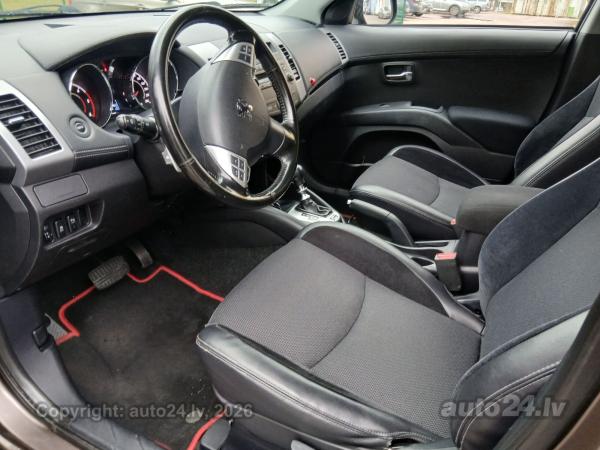 Peugeot 4007 2011 Tallina, ar dzinēja tilpumu 2.20 L un nobraukumu 201 tūkst. km par 5500 €, foto 7 vietnē AUTOMOTO.COM.LV