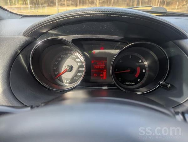Green Peugeot 4007 2007 in Jurmala, with an engine capacity of 2.20 L and mileage of 294 thousand km for 3100 €, photo 10 on AUTOMOTO.COM.LV