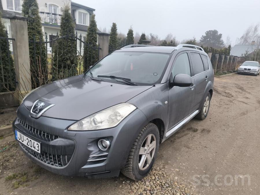 Grey Peugeot 4007 2008 in Daugavpils, with an engine capacity of 2.20 L and mileage of 321 thousand km for 2250 €, photo 15 on AUTOMOTO.COM.LV