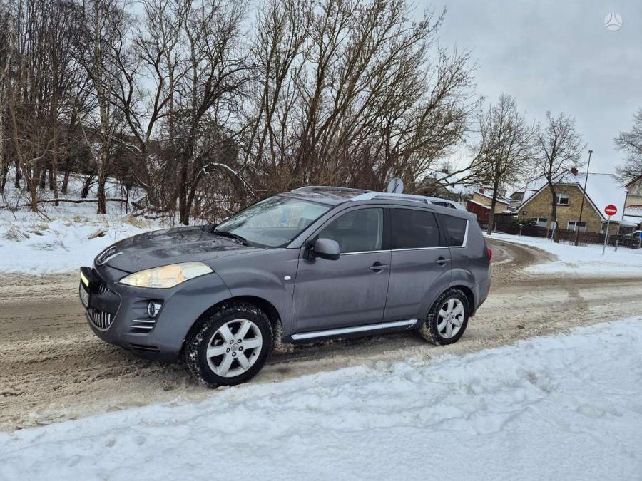 Pelēks Peugeot 4007 2008 Šauļi, ar dzinēja tilpumu 2.20 L un nobraukumu 281 tūkst. km par 2577 €, foto 1 vietnē AUTOMOTO.COM.LV