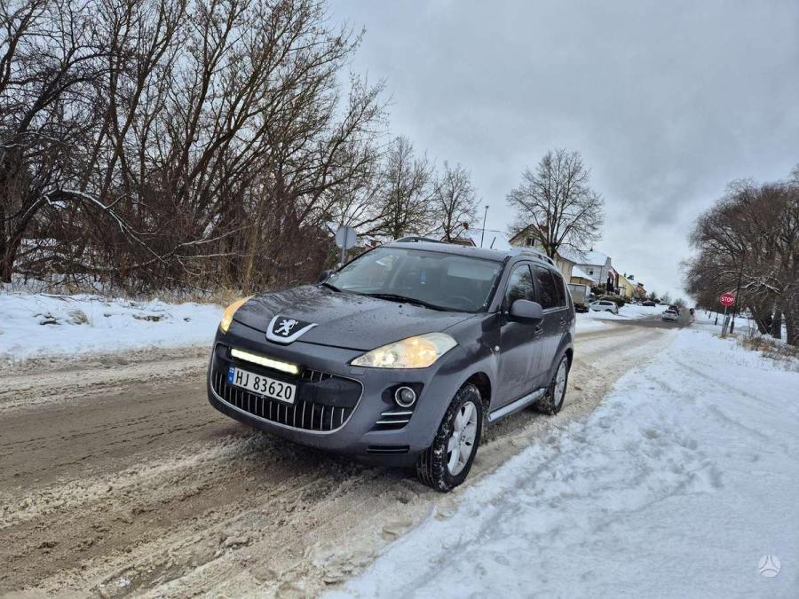 Pelēks Peugeot 4007 2008 Šauļi, ar dzinēja tilpumu 2.20 L un nobraukumu 281 tūkst. km par 2577 €, foto 14 vietnē AUTOMOTO.COM.LV