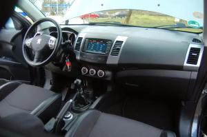 Grey Peugeot 4007 2008 in Jekabpils, with an engine capacity of 2.20 L and mileage of 189 thousand km for 6250 €, photo 18 on AUTOMOTO.COM.LV