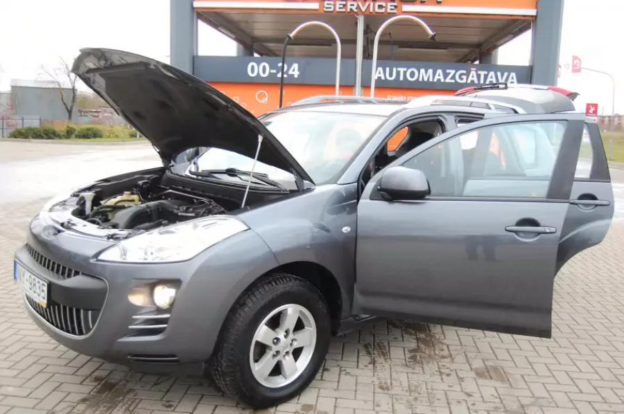 Grey Peugeot 4007 2008 in Jekabpils, with an engine capacity of 2.20 L and mileage of 189 thousand km for 6250 €, photo 24 on AUTOMOTO.COM.LV