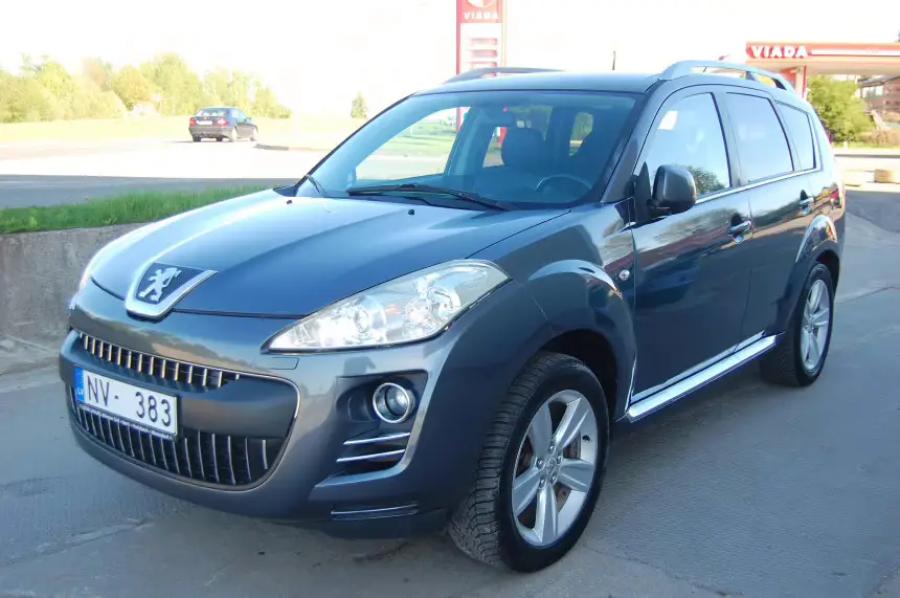Pelēks Peugeot 4007 2008 Jēkabpils, ar dzinēja tilpumu 2.20 L un nobraukumu 268 tūkst. km par 4500 €, foto 4 vietnē AUTOMOTO.COM.LV