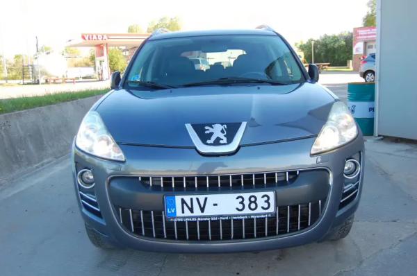 Pelēks Peugeot 4007 2008 Jēkabpils, ar dzinēja tilpumu 2.20 L un nobraukumu 268 tūkst. km par 4500 €, foto 4 vietnē AUTOMOTO.COM.LV