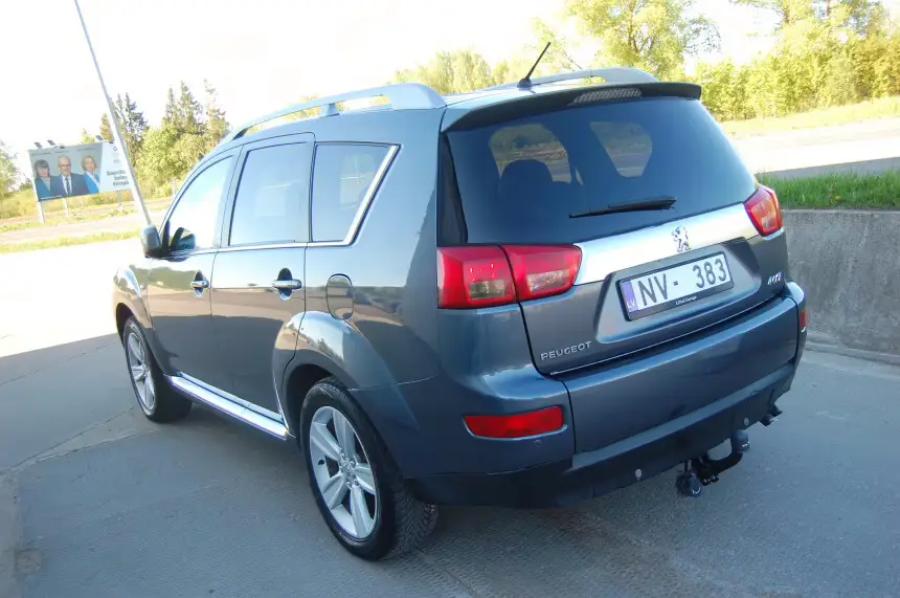 Pelēks Peugeot 4007 2008 Jēkabpils, ar dzinēja tilpumu 2.20 L un nobraukumu 268 tūkst. km par 4500 €, foto 10 vietnē AUTOMOTO.COM.LV